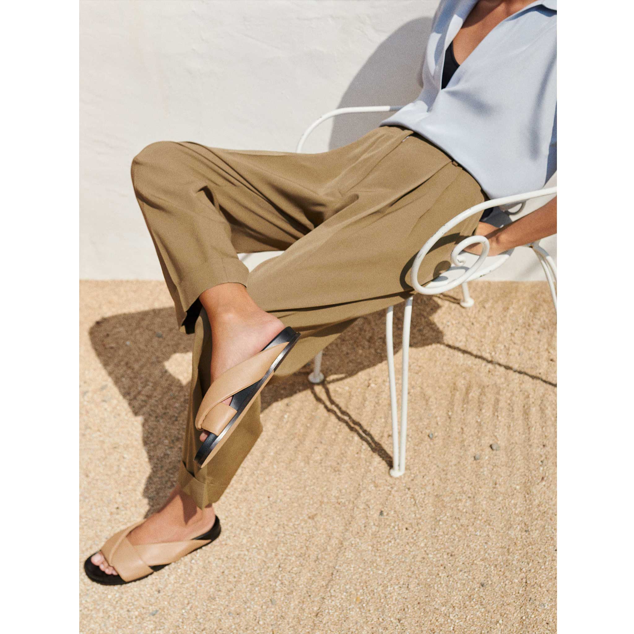 Folded Slide in Tan Nappa – Emme Parsons